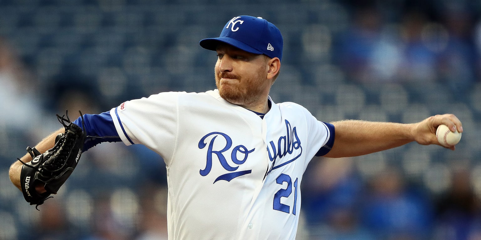 Mike Montgomery goes 6 1/3 strong innings for KC