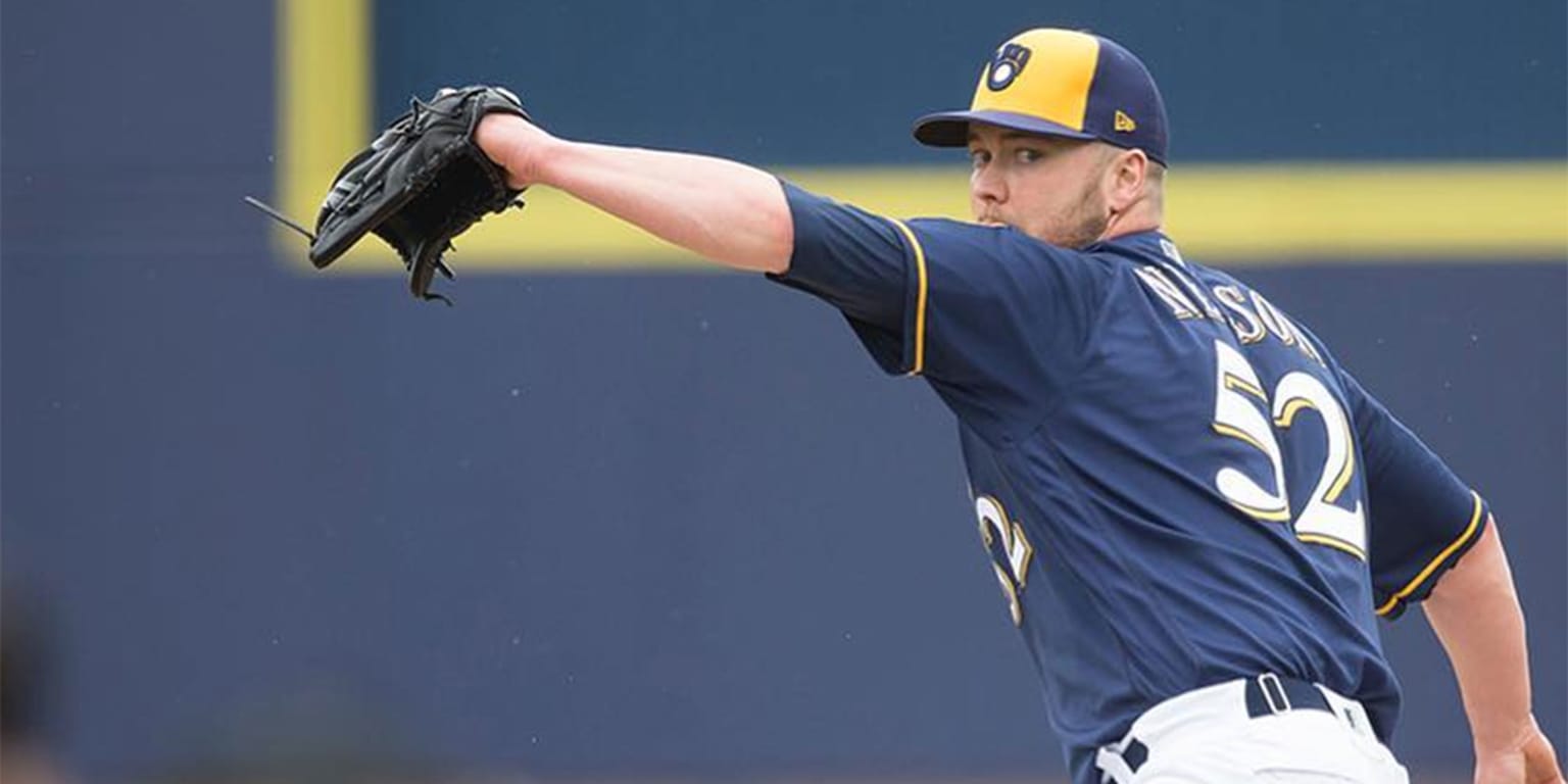 Brewers taking long view with Jimmy Nelson