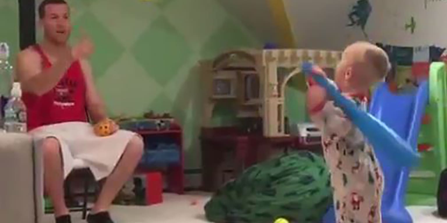 Todd Frazier is spending his offseason training his son to become ...