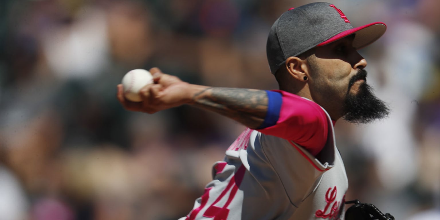 Rays acquire Sergio Romo from Dodgers for cash
