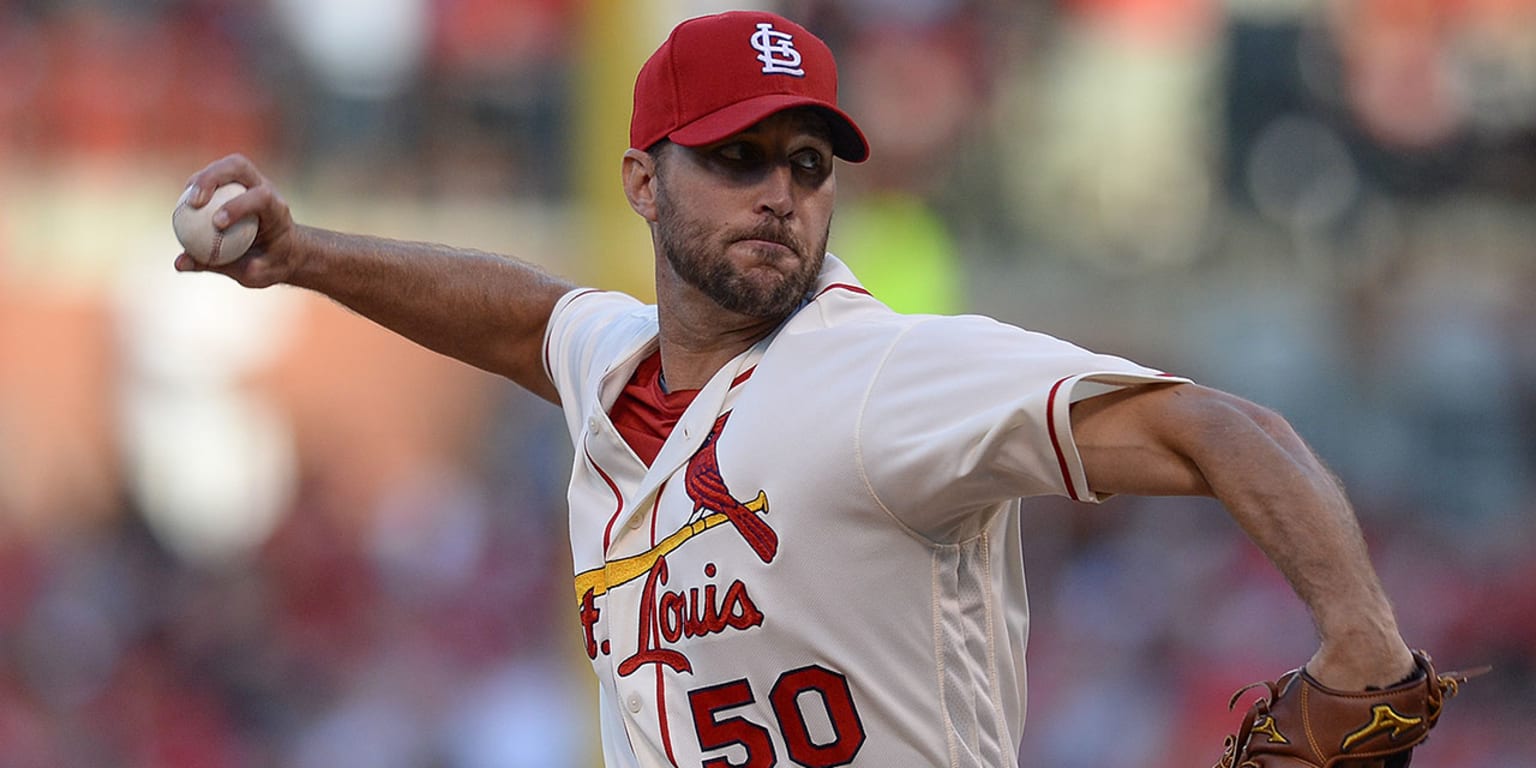 Adam Wainwright leads Cardinals past Brewers