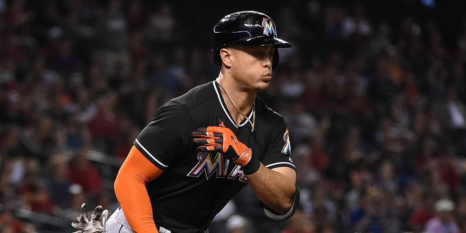 Marlins' Stanton doubles to begin 7-run rally