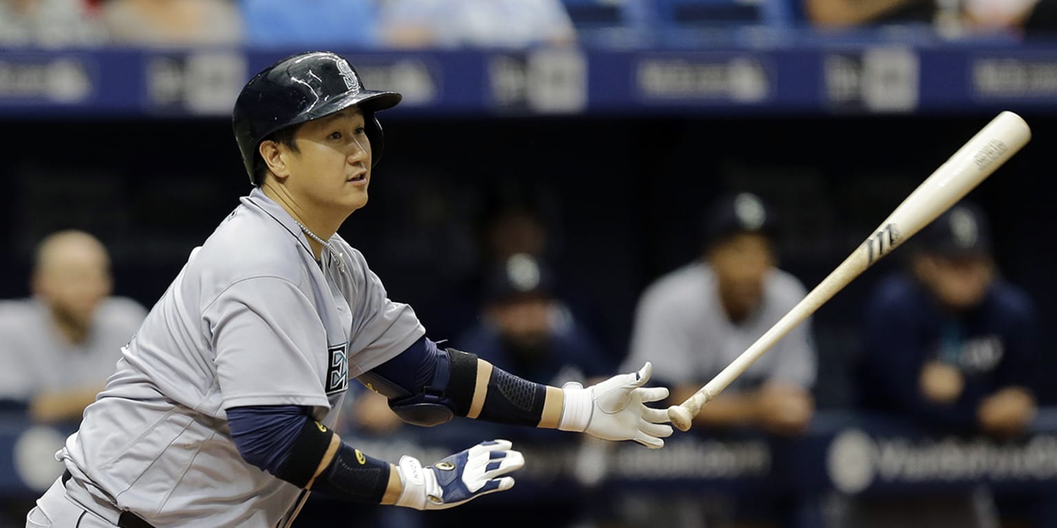 Dae-Ho Lee, James Paxton, Mariners beat Rays