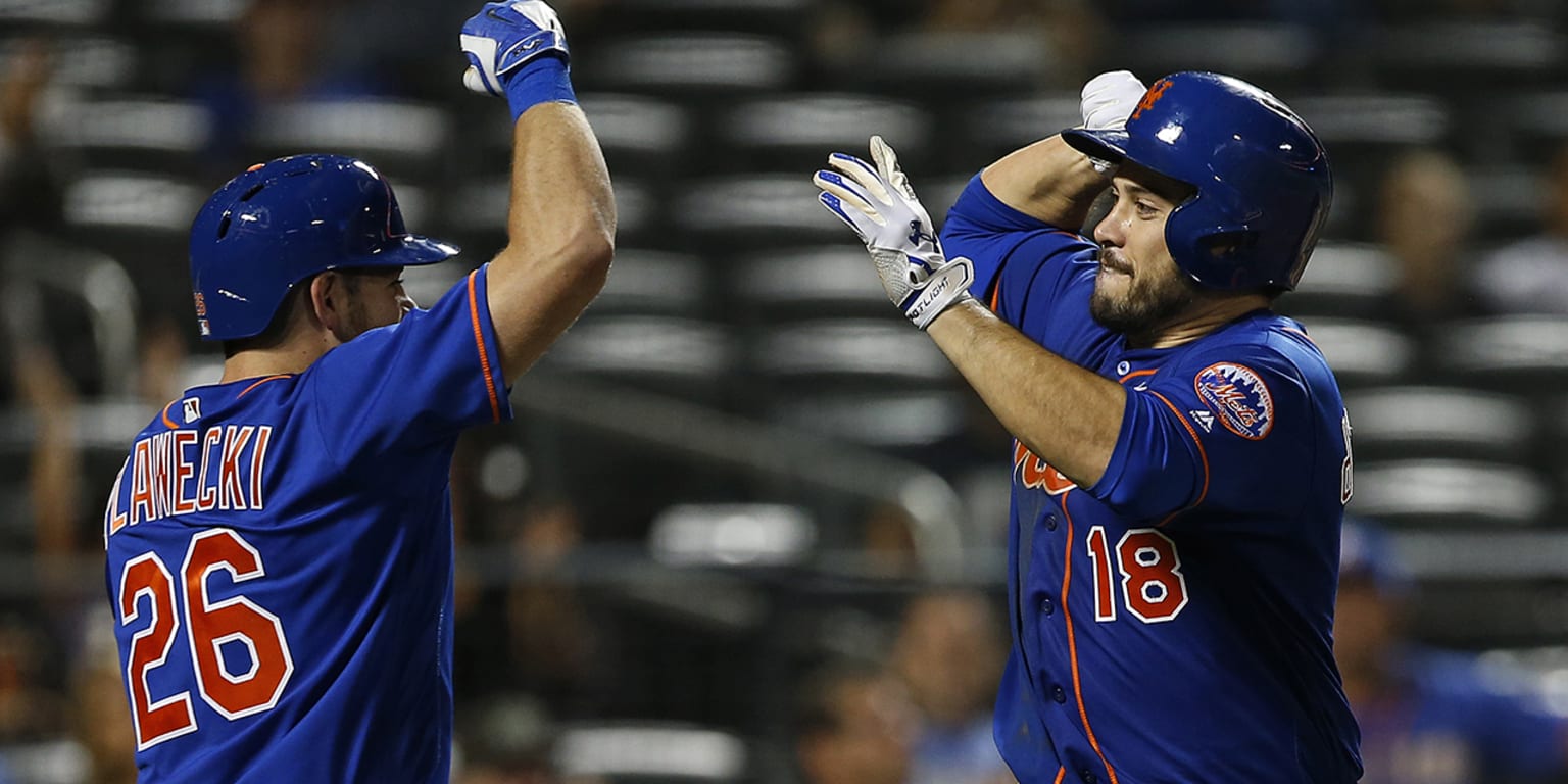 Mets benefiting from solid tandem of catchers