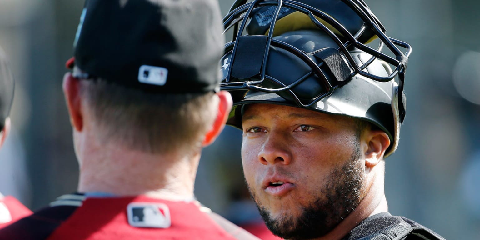 Welington Castillo homers in D-backs' win