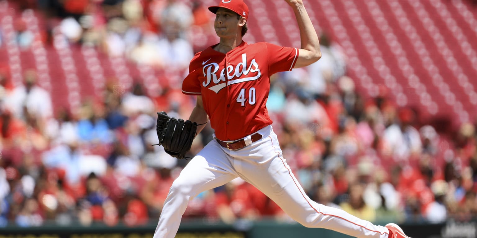 Nick Lodolo, Reds hitting shine in sweep of Rays