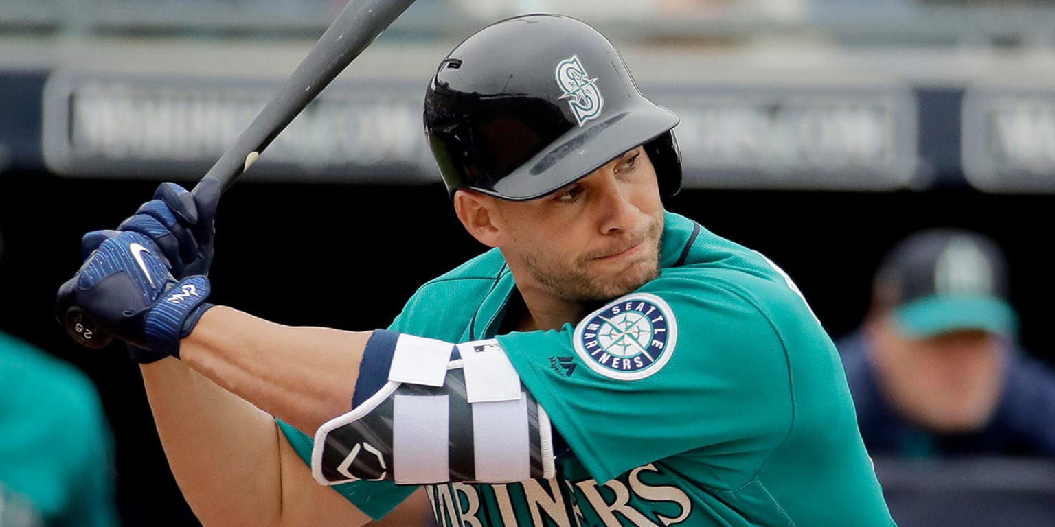 Mike Zunino powers Mariners past Rangers