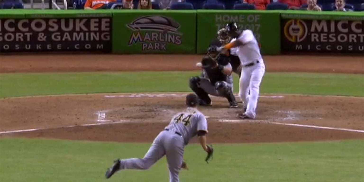 Pirates' Tony Watson allows rare hit, run