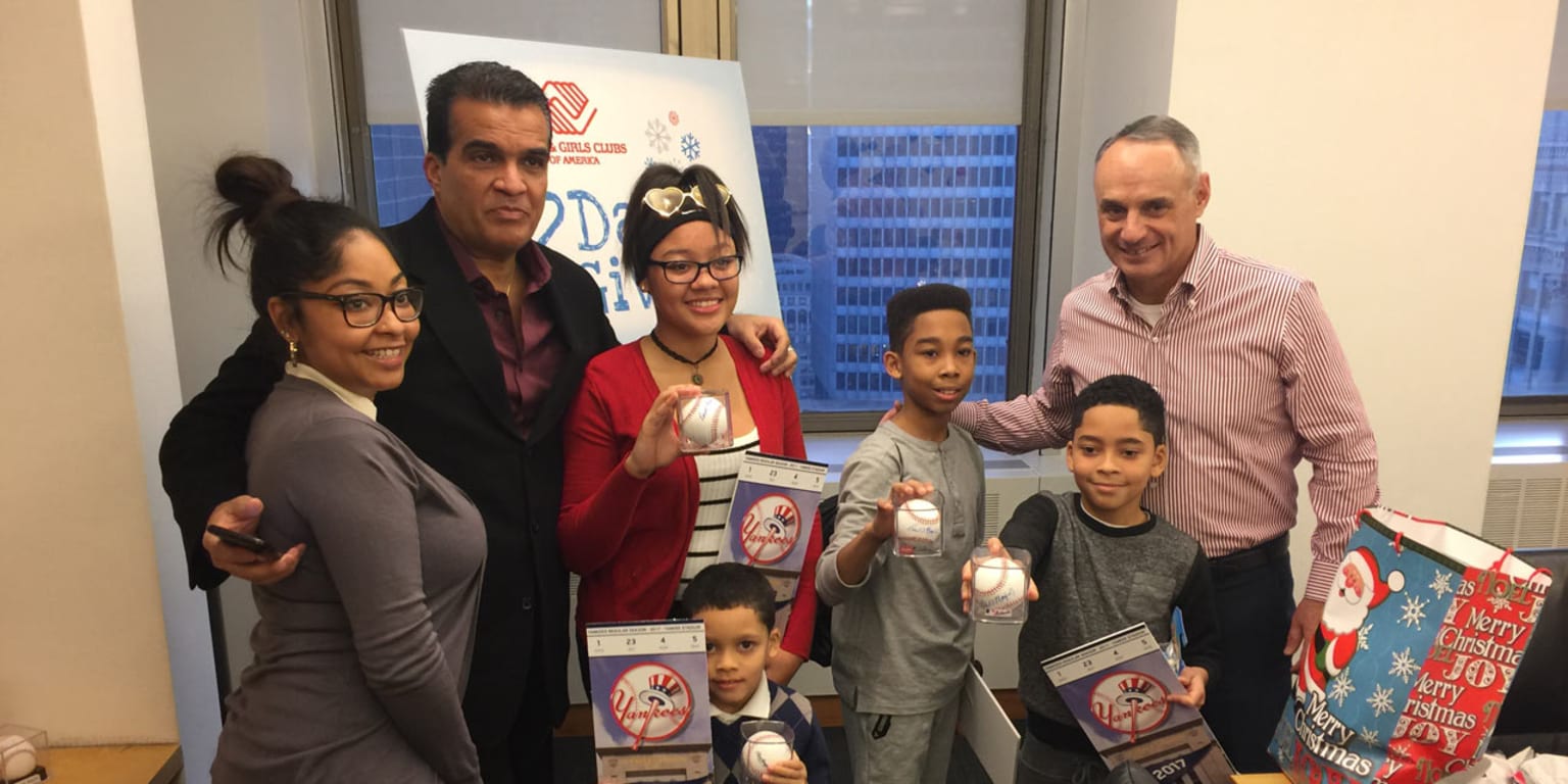 Rob Manfred showers Bronx family with gifts