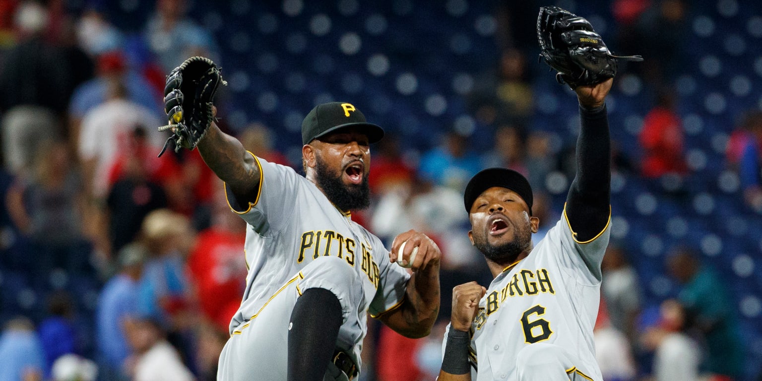 Felipe Vazquez earns win for Pirates