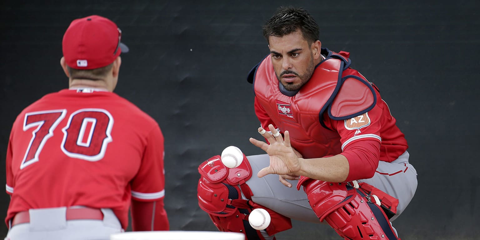 Angels' Soto credits Molina for better defense