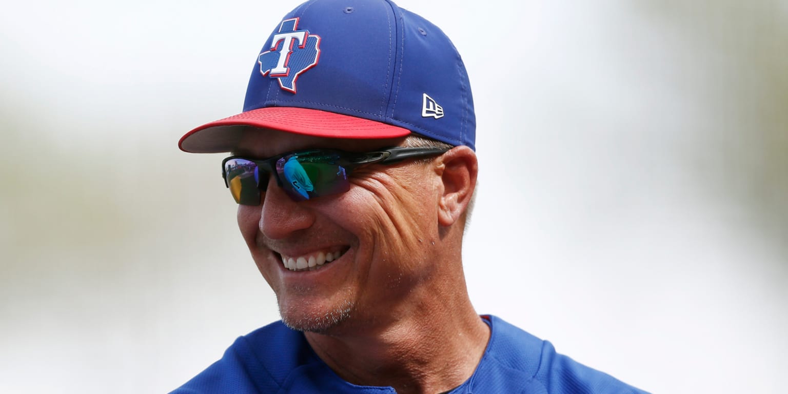 Rangers Jeff Banister discusses pitching staff