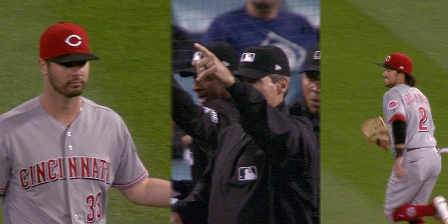 Reds' double-switch mix-up causes confusion