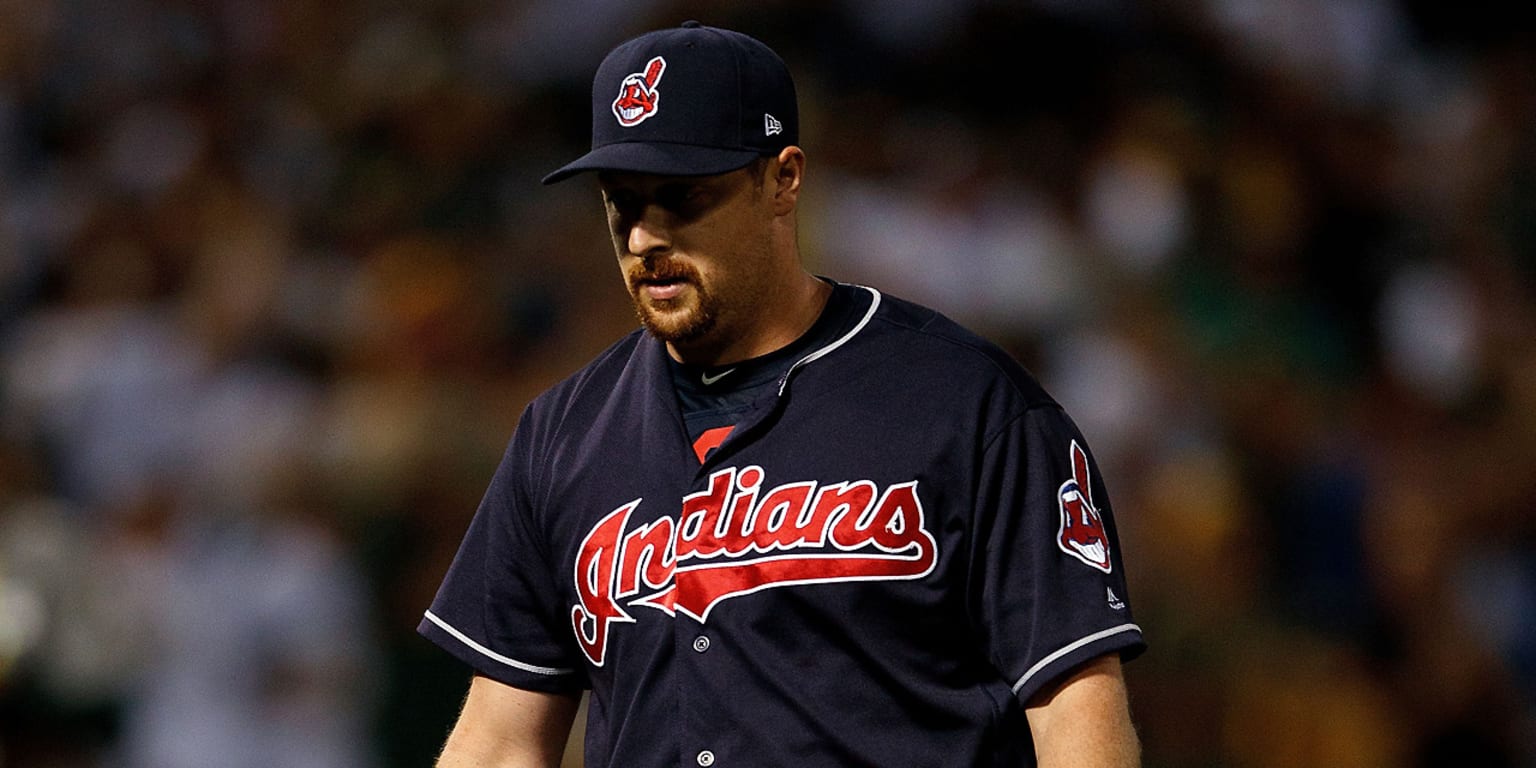 Indians' Bryan Shaw gets job done in big spot