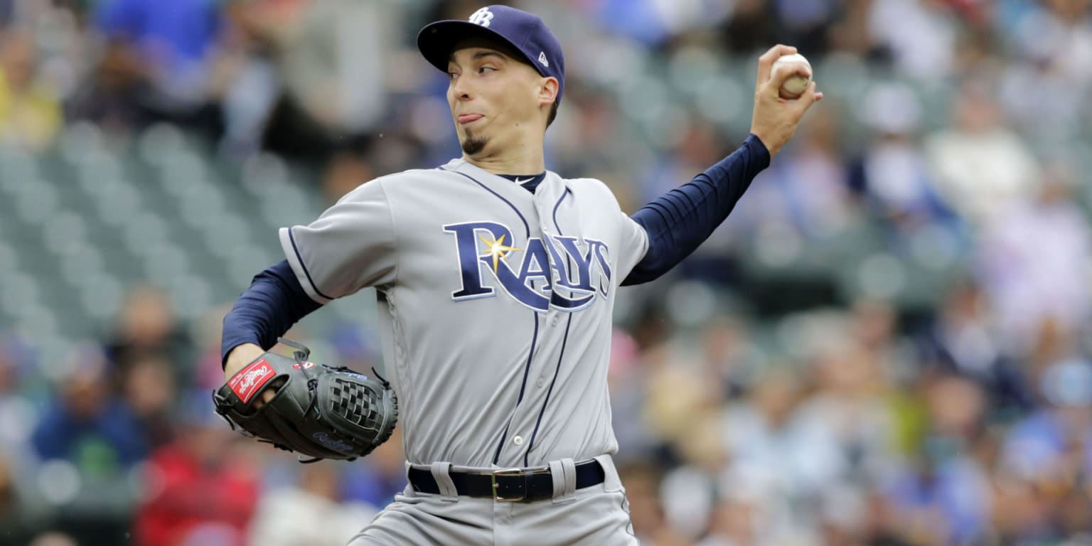 Blake Snell strikes out first 7 batters