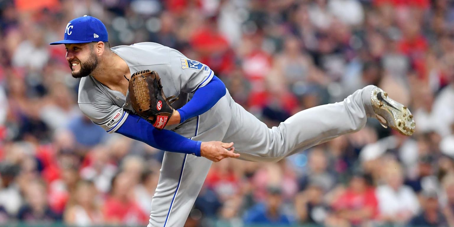 Jakob Junis lifts Royals with 6 shutout innings