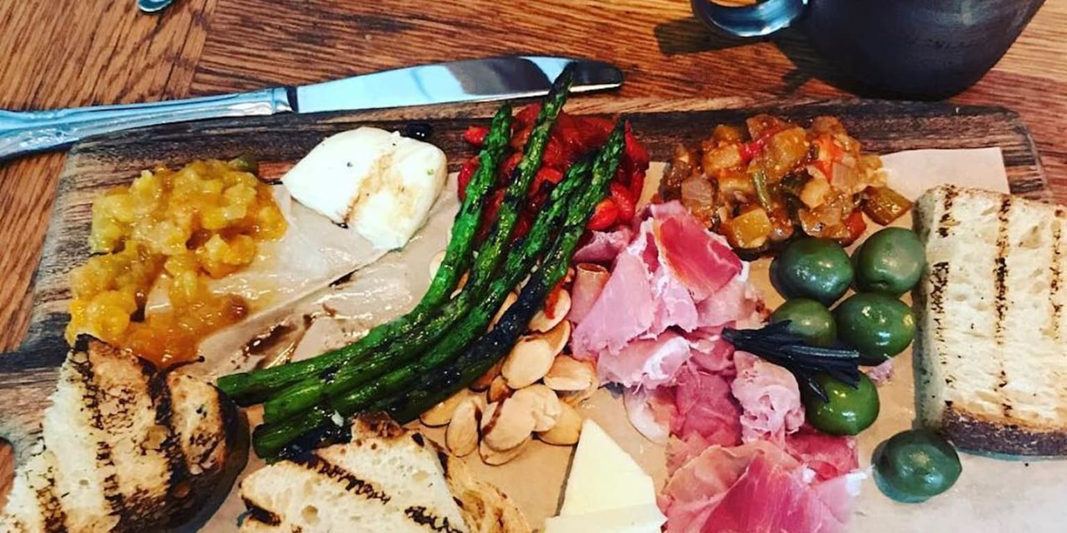 Bryce Harper and his wife Kayla have launched a delicious food blog ...