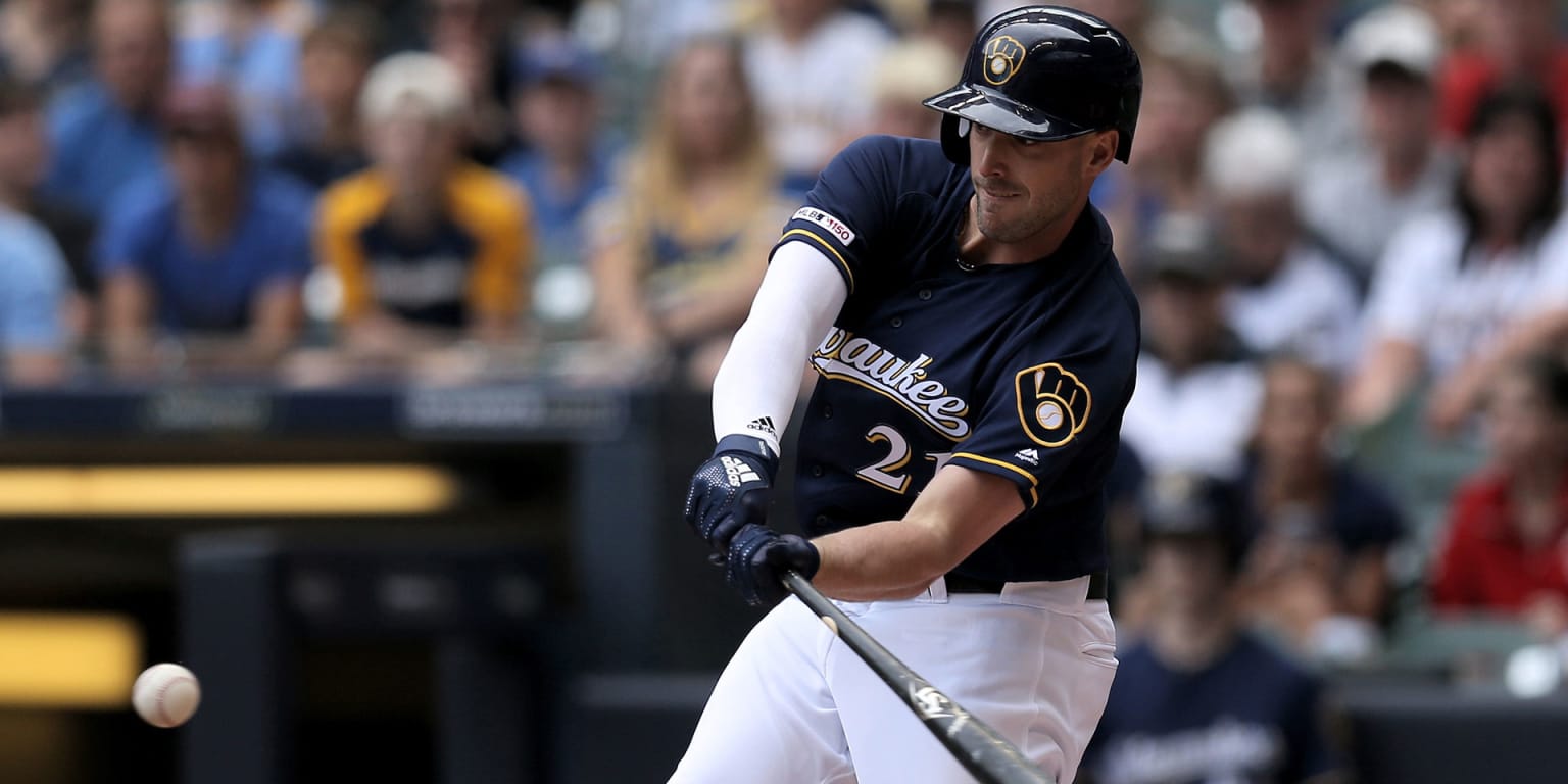 Travis Shaw's 465-foot HR leads Brewers to win