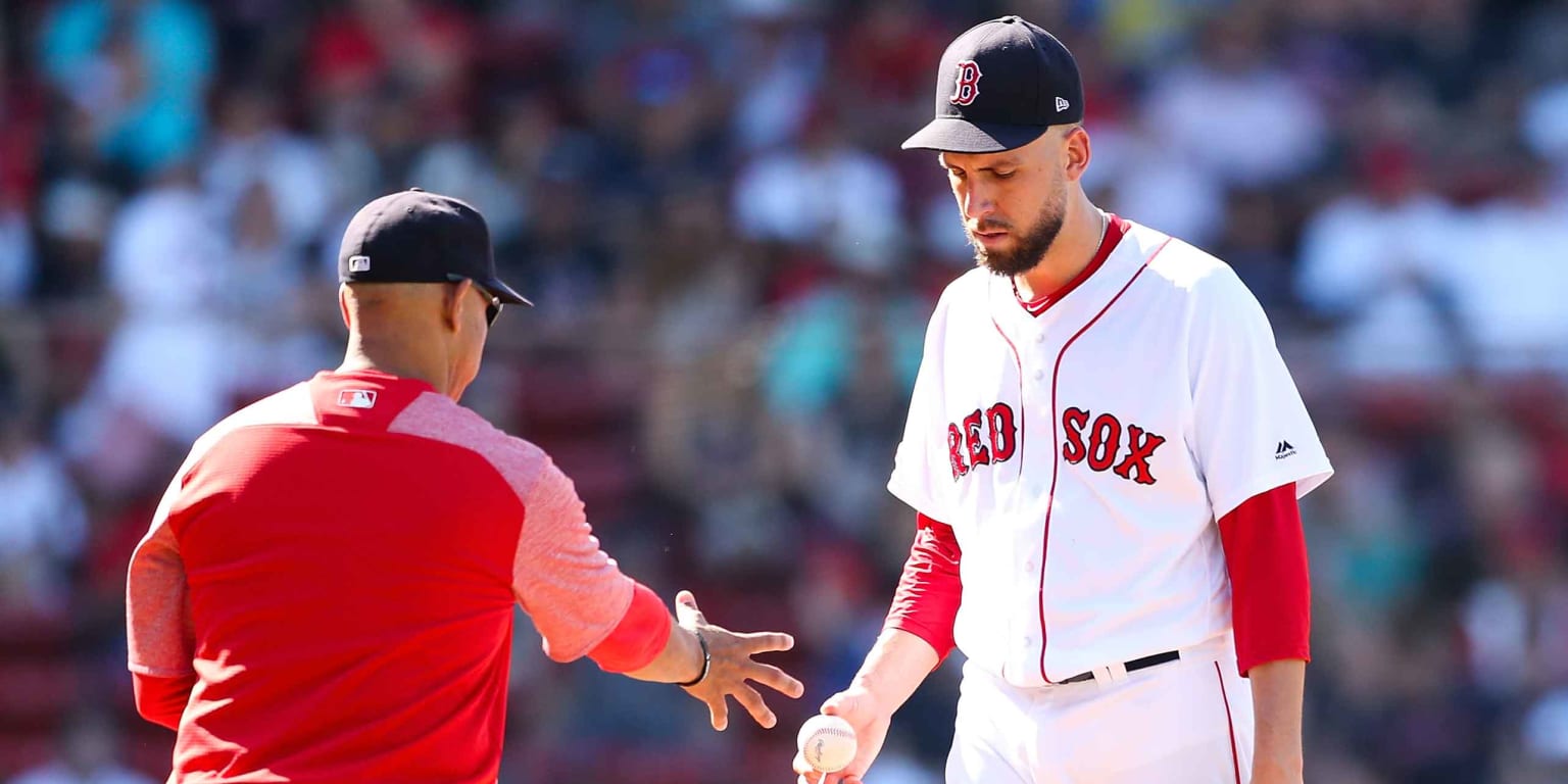 Matt Barnes struggles in ninth inning