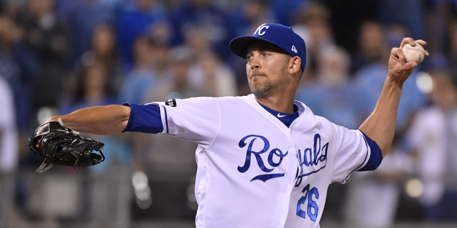 Jump in a time machine and watch new Rangers starter Mike Minor's five ...