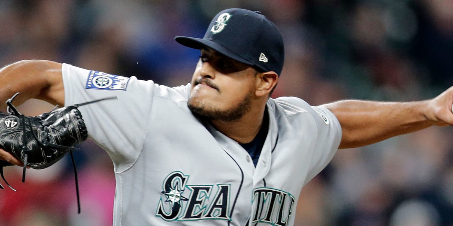 Mariners James Pazos pitches shutdown innings