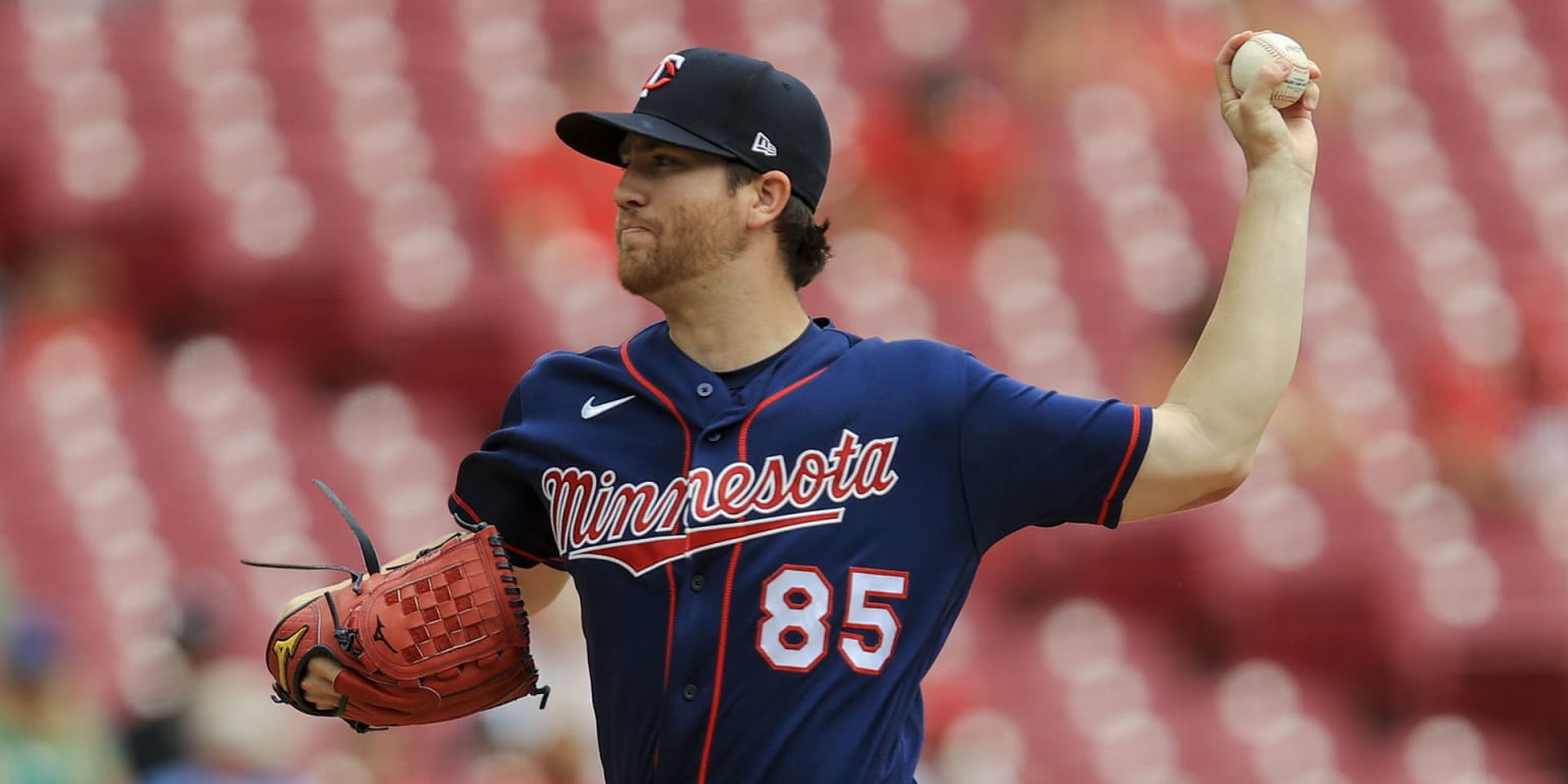 Charlie Barnes, Twins fall short in finale against Reds