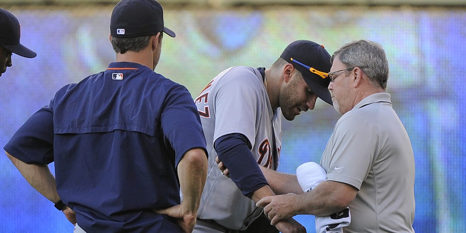 J.D. Martinez's injury adds to Tigers' woes