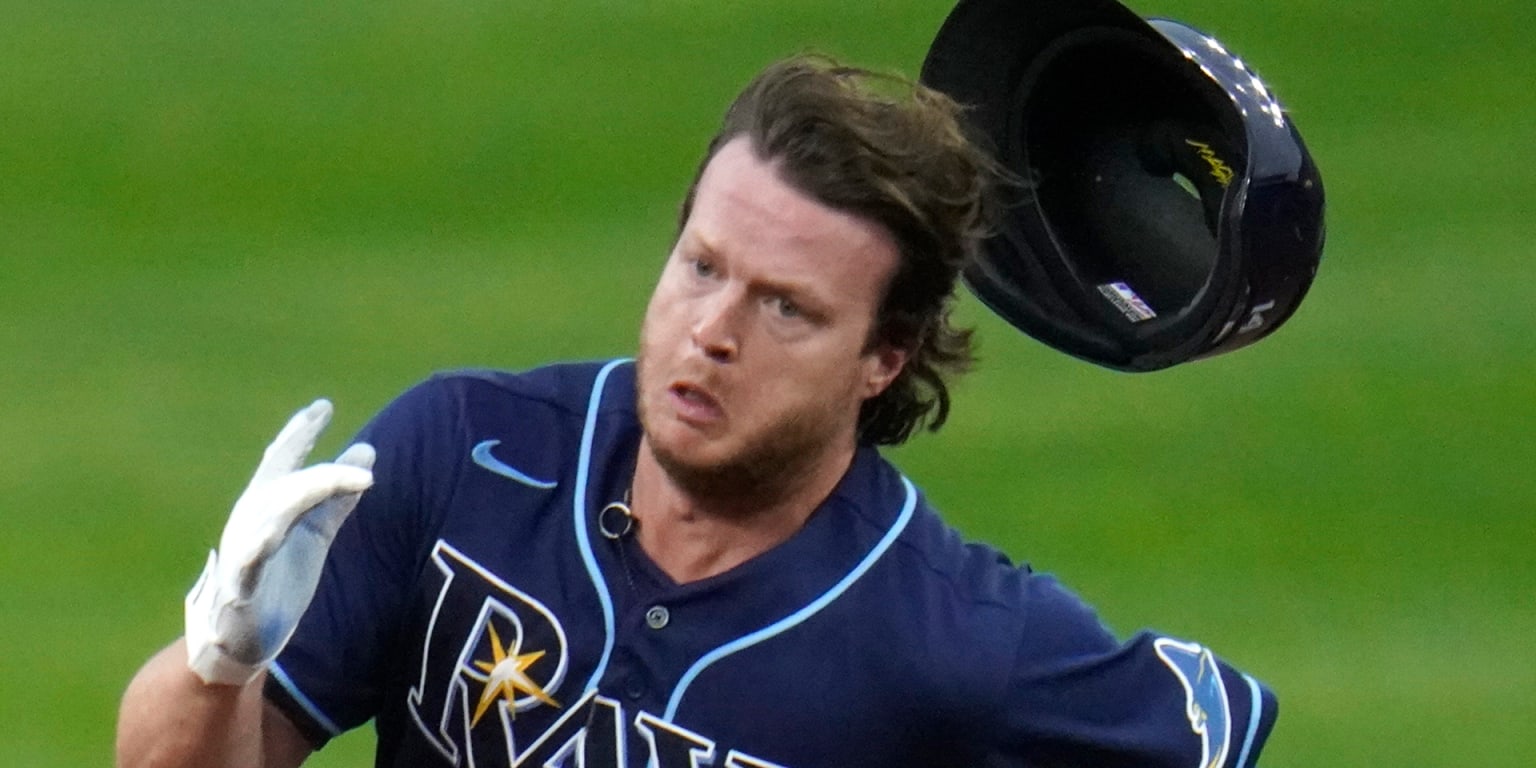 Rays anuncian su roster; Alvarado fuera