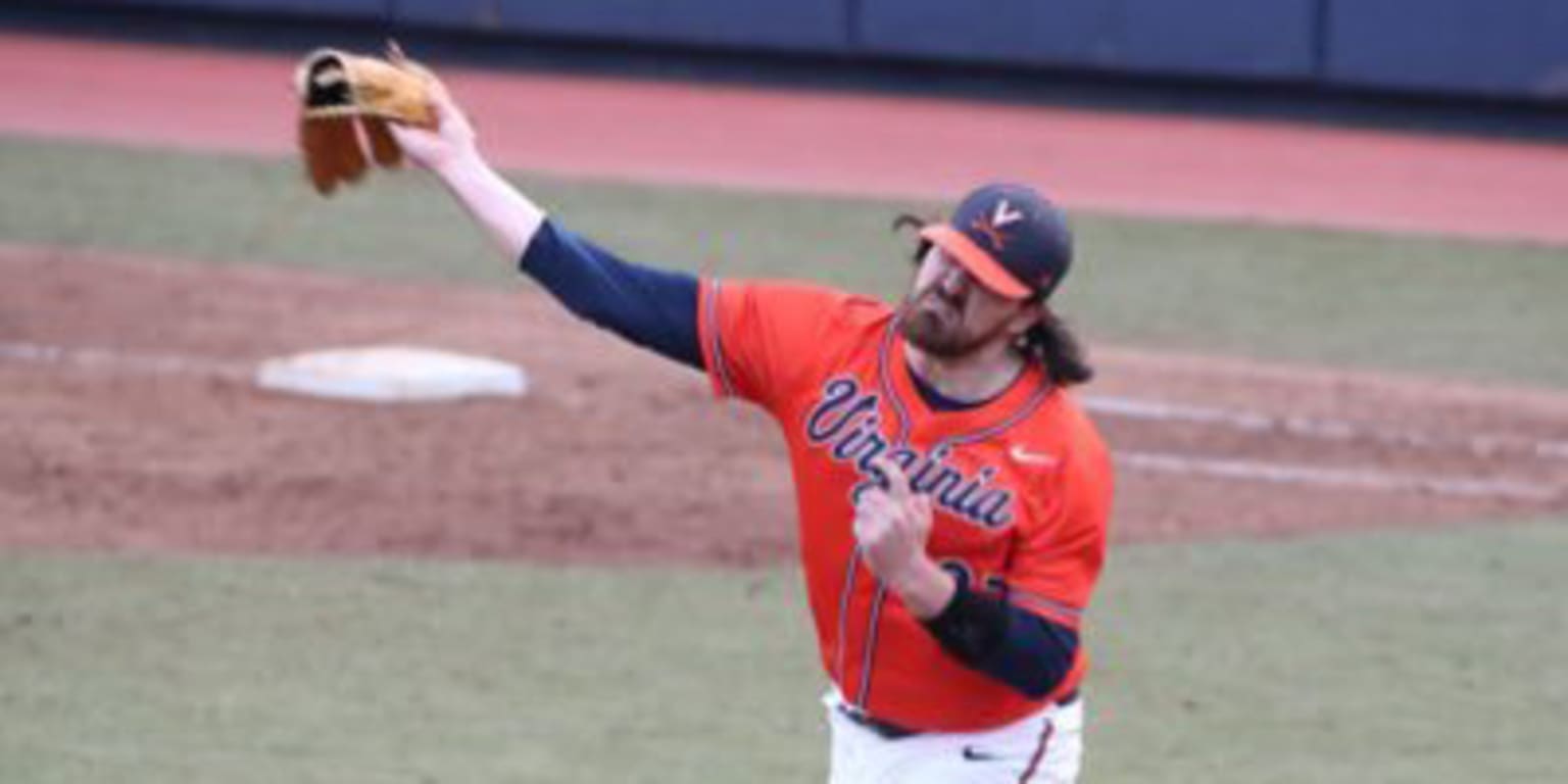 Stephen Schoch most entertaining pitcher in CWS