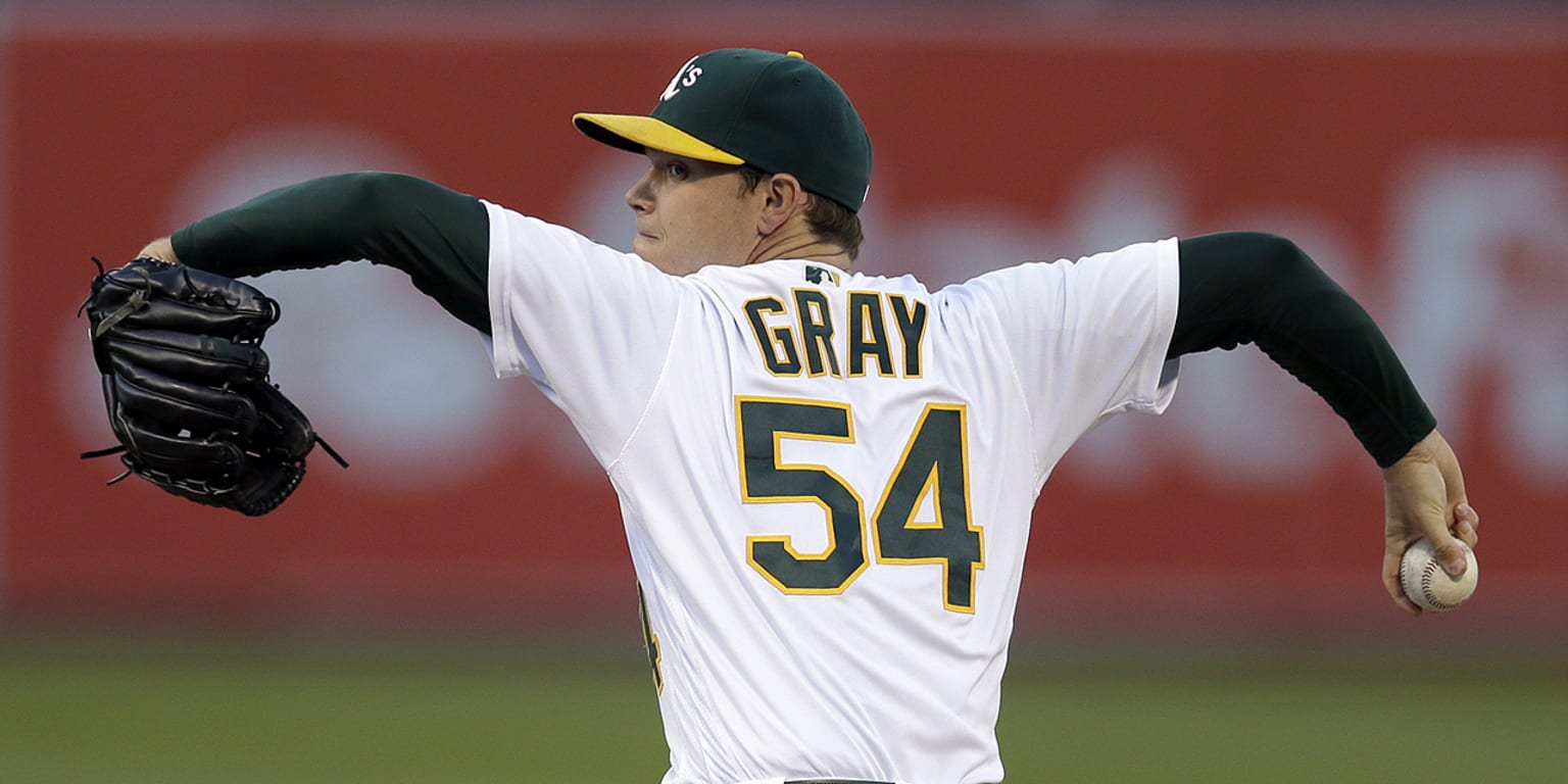 A's Sonny Gray looks sharp against Brewers