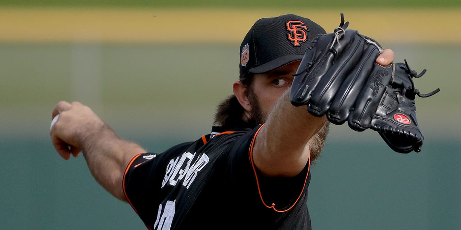 Giants ace Bumgarner makes first spring start
