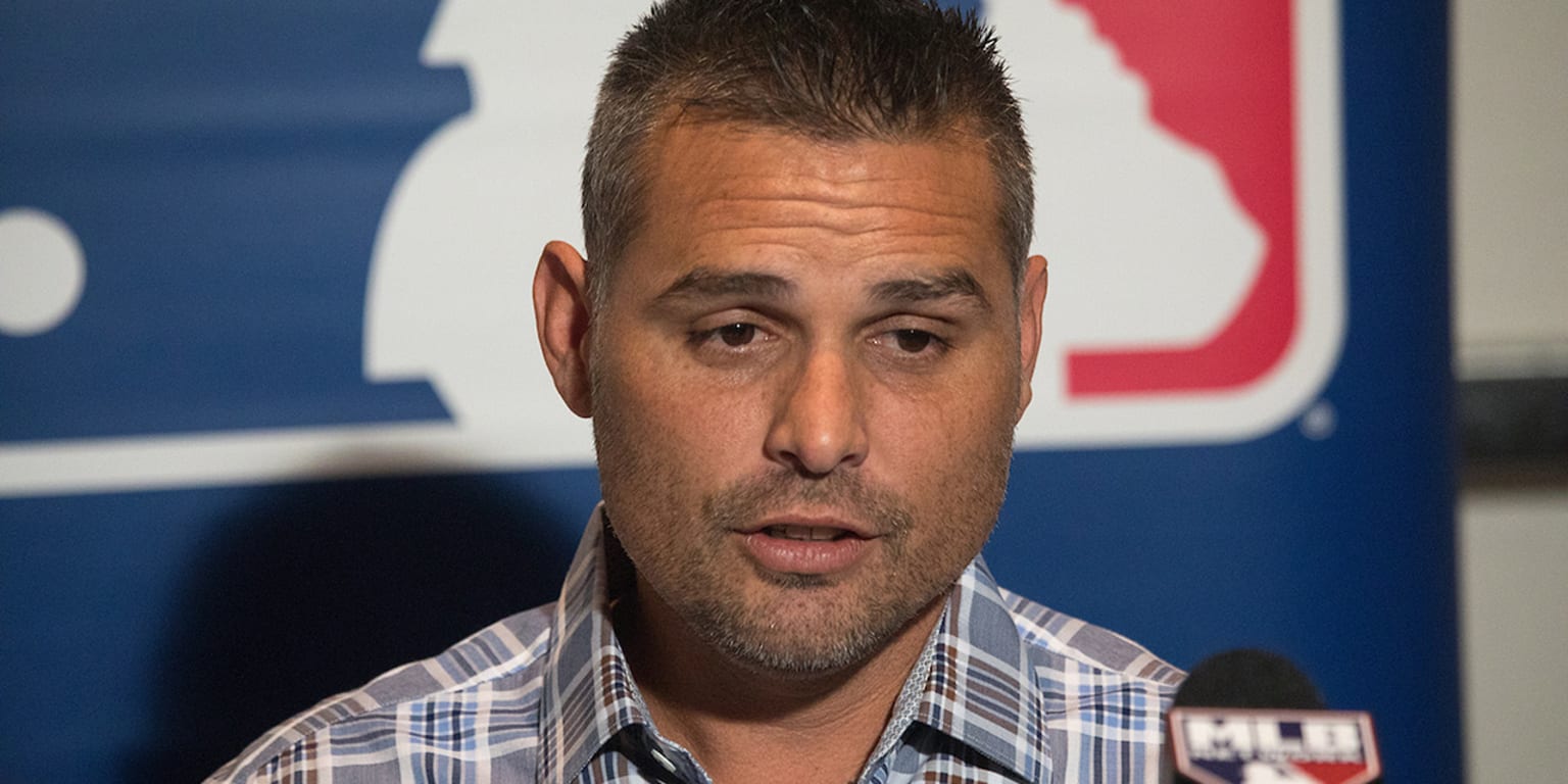 Kevin Cash offers his take on Wilson Ramos