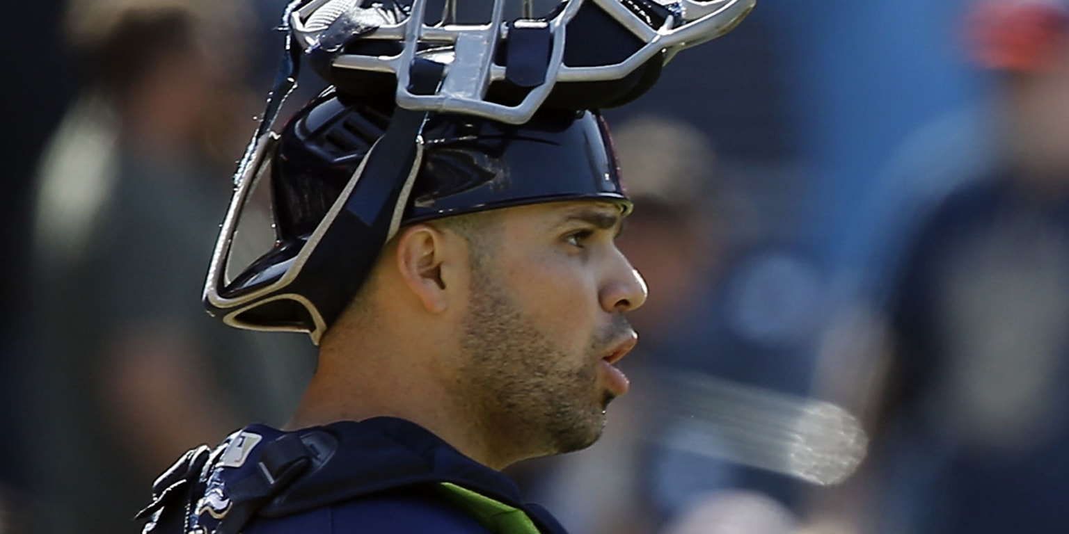 Brewers' Manny Pina close to full strength