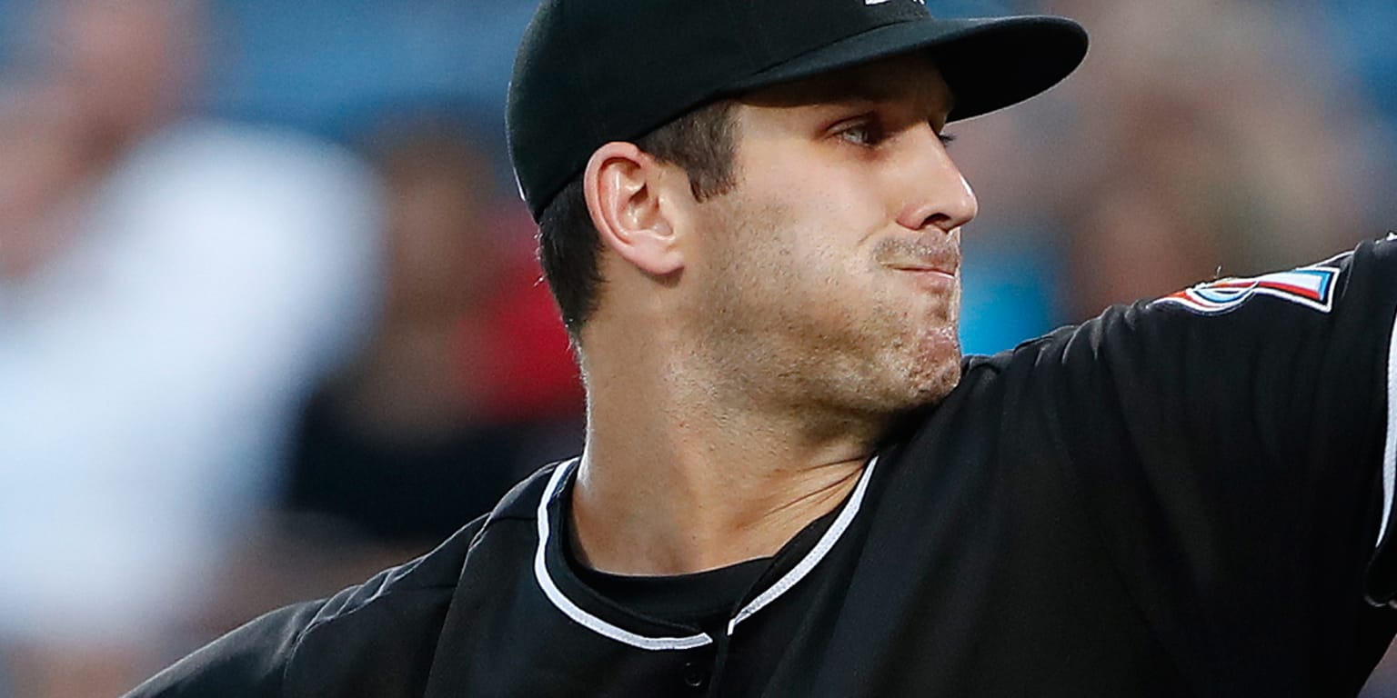 Padres claim Jake Esch on waivers