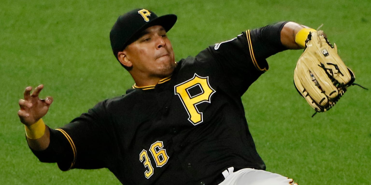 Pirates Jose Osuna has uneven game vs. Cubs