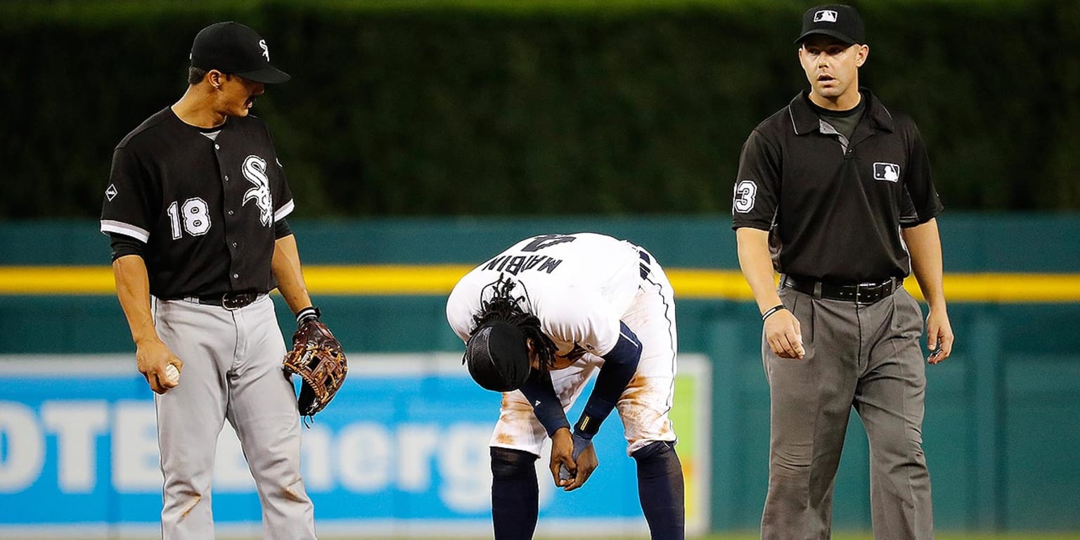 Tigers Cameron Maybin reinjures thumb on slide