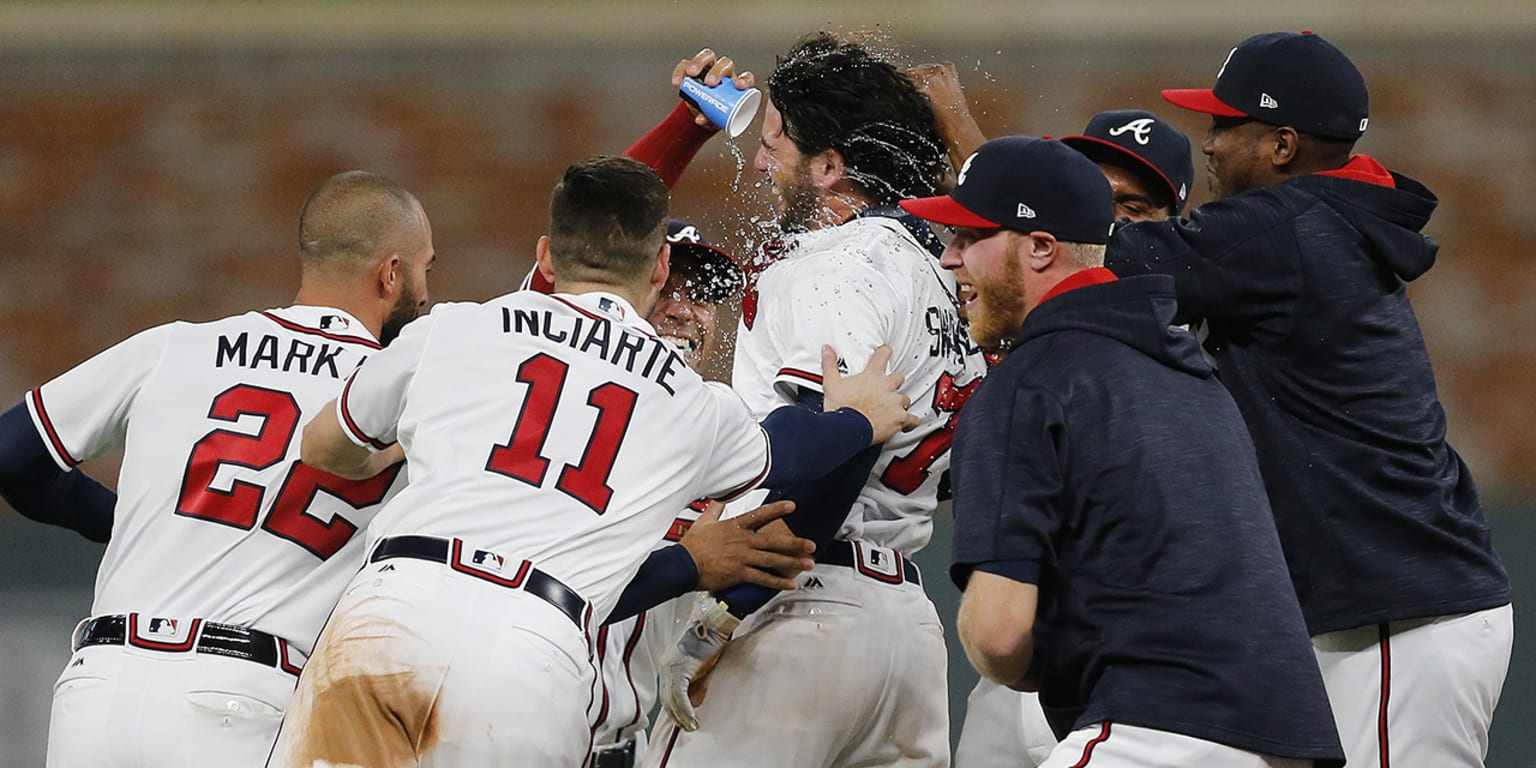 Bravos completaron barrida a Padres con hit de oro de Dansby Swanson