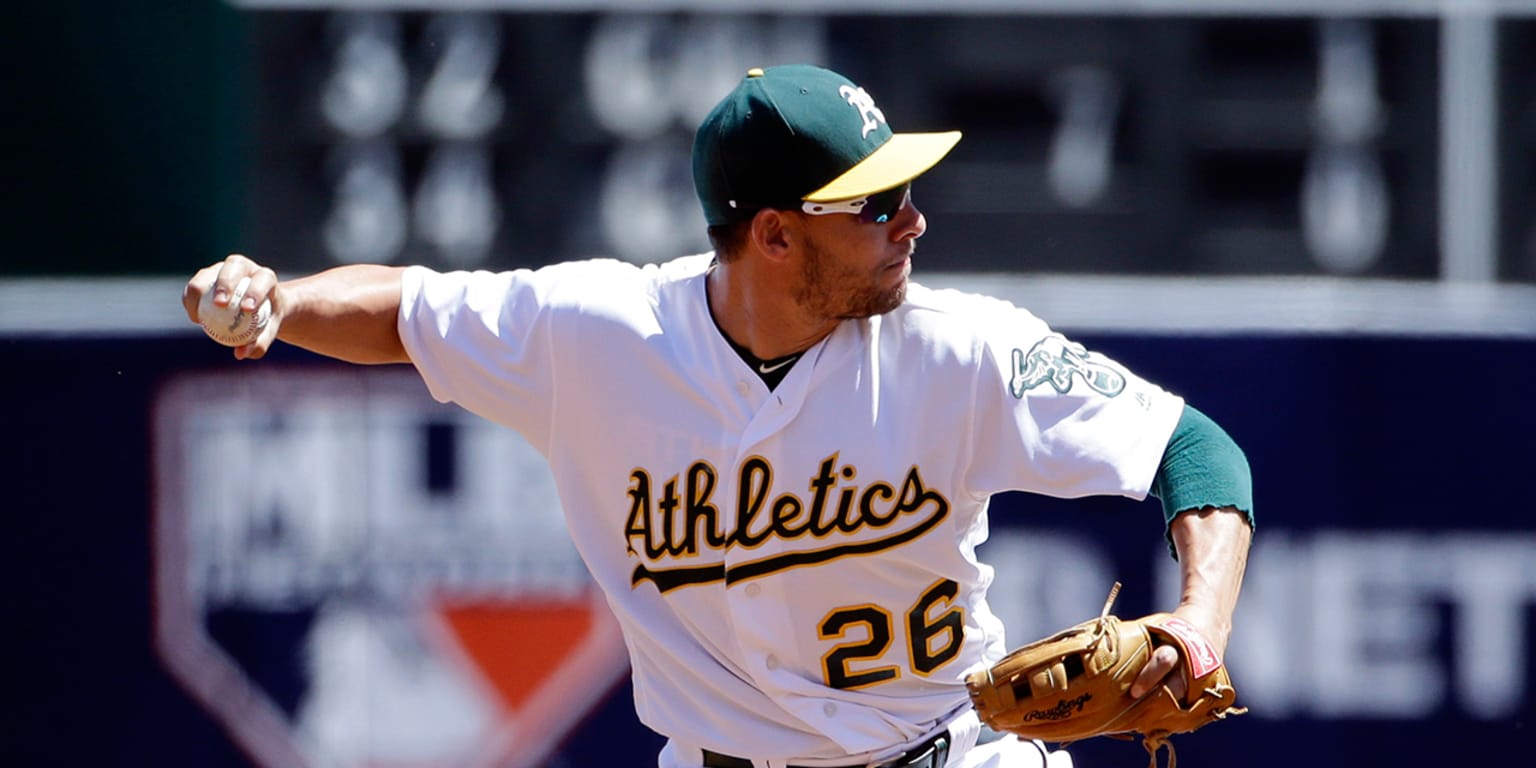A's Danny Valencia nears return from DL