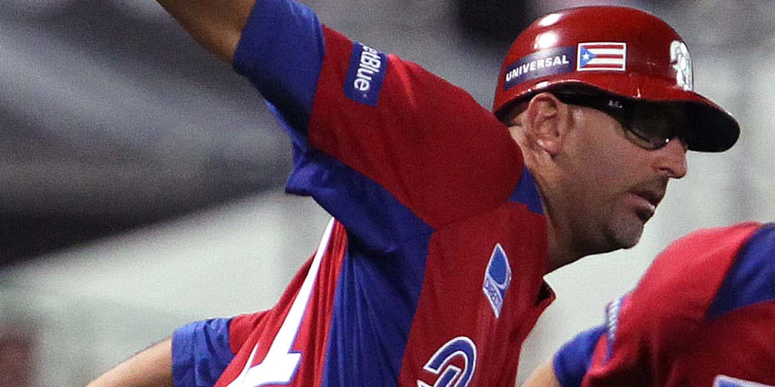 José Flores será el coach de la primera base de los Filis