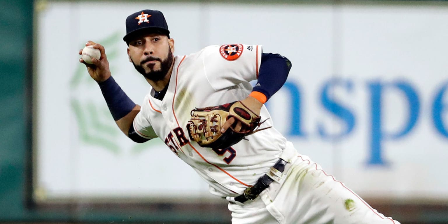Marwin Gonzalez plays 3 positions in one night