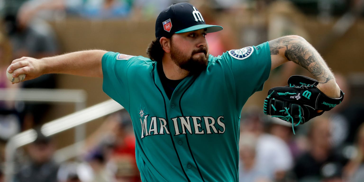 Mariners' Rob Whalen labors in spring start
