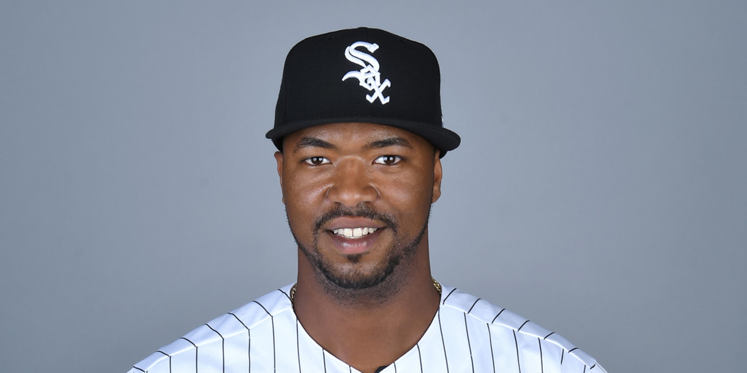 Eloy Jimenez working on his timing at plate