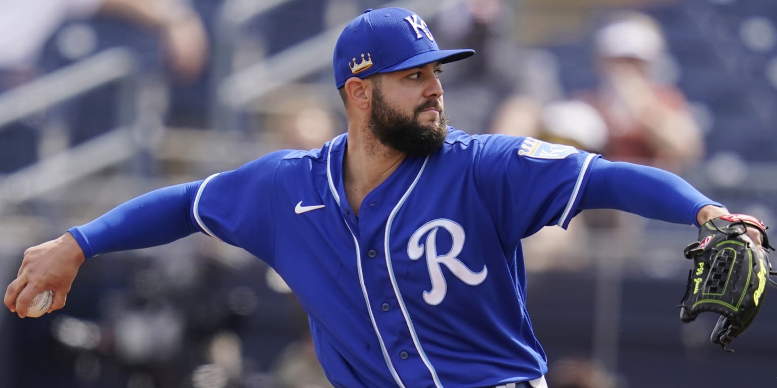 Jakob Junis embracing versatility for Royals