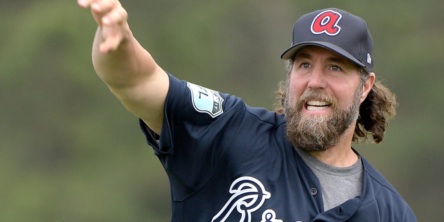 R.A. Dickey to make season debut Saturday