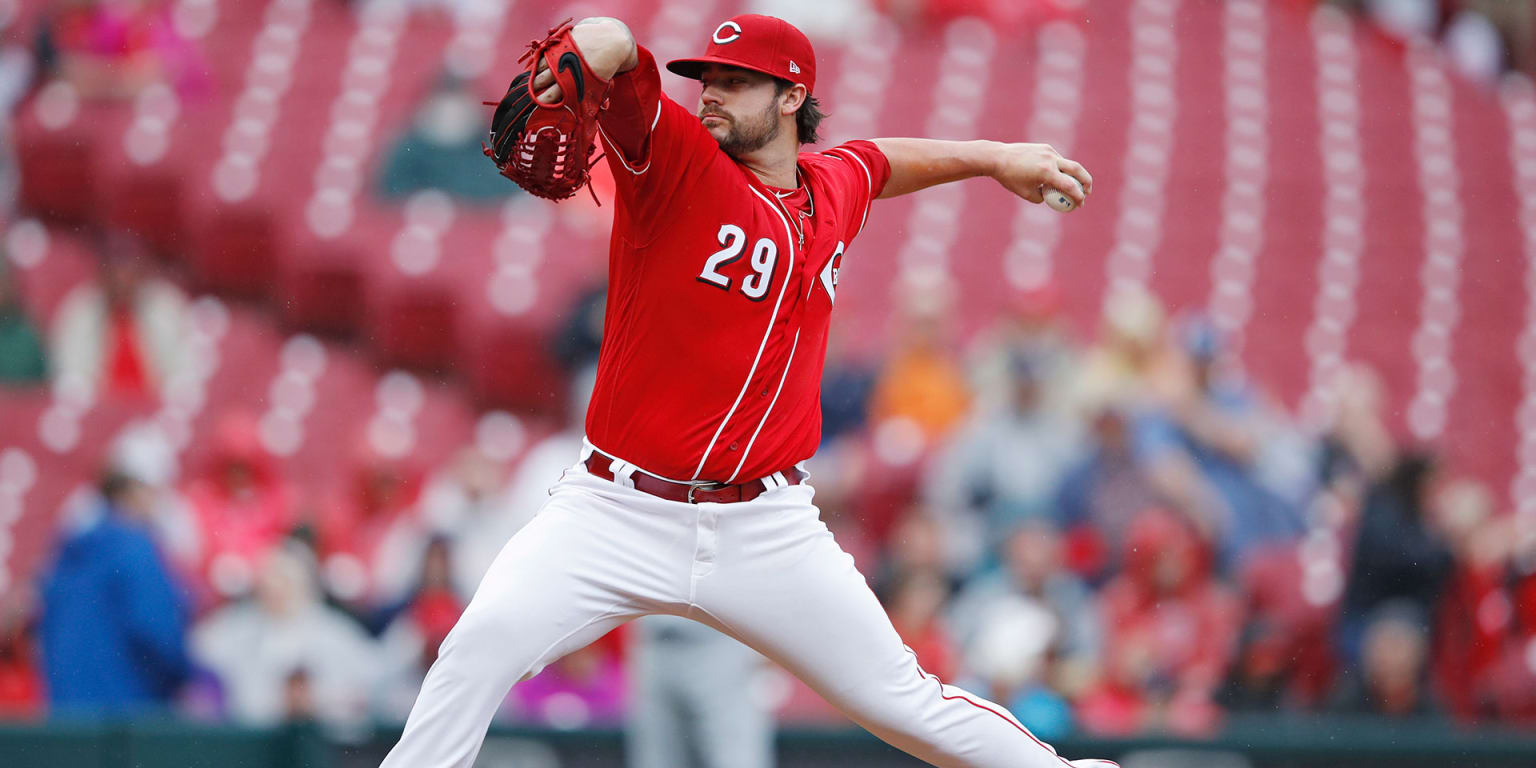 Brandon Finnegan struggles in loss to Cards
