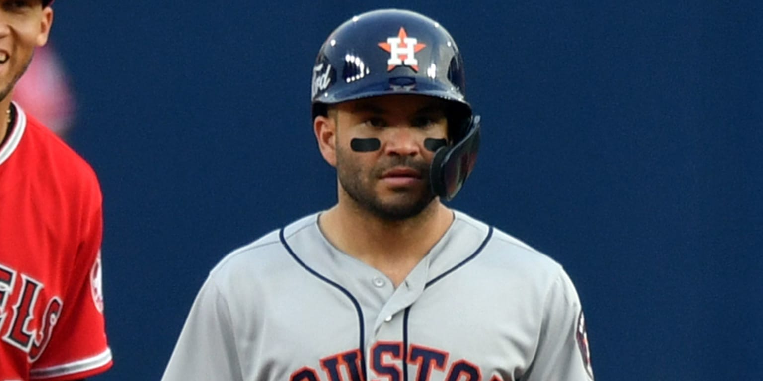 Altuve brinda ayuda durante crisis en Venezuela