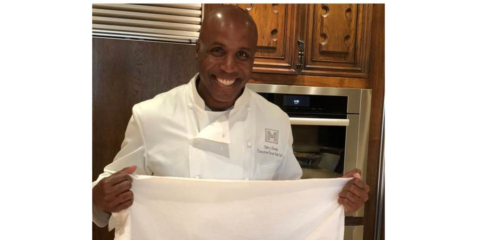 This holiday season, Chef Barry Bonds is cooking up some Barry Buns ...