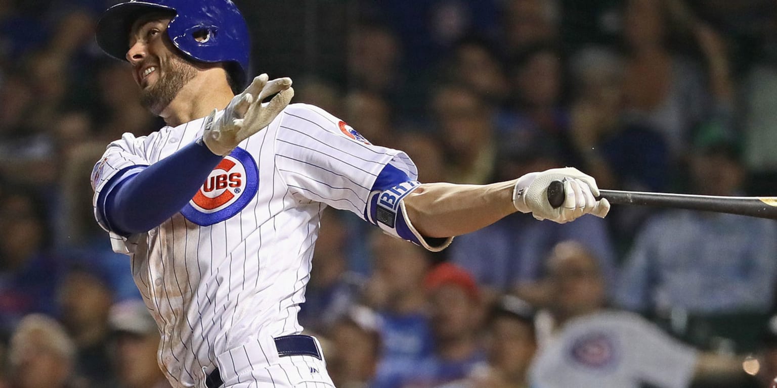 Cubs closer to 100 wins with sweep of Reds