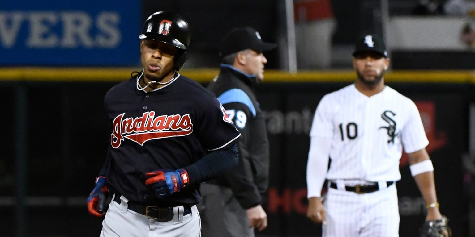 Francisco Lindor hits leadoff home run in win