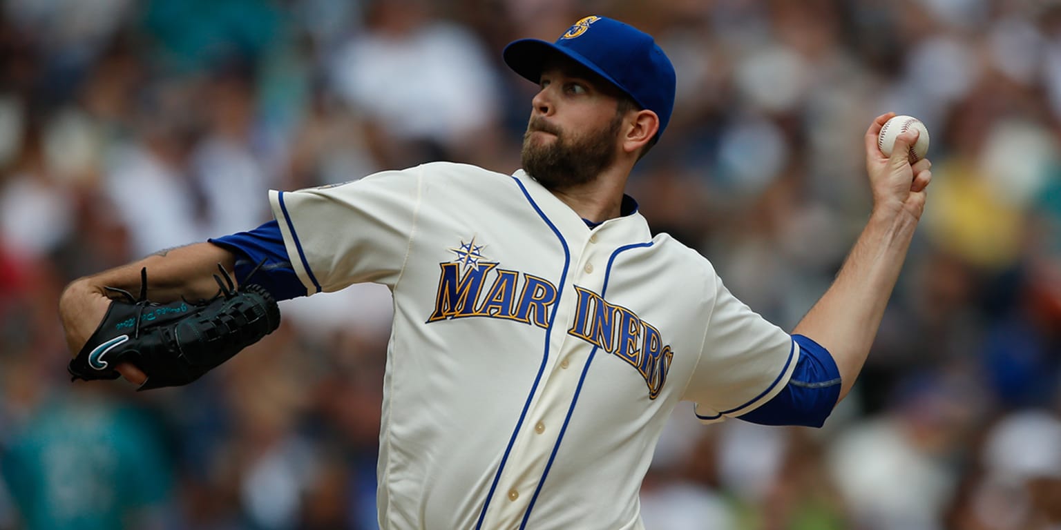 Mariners sweep Angels on James Paxton's gem